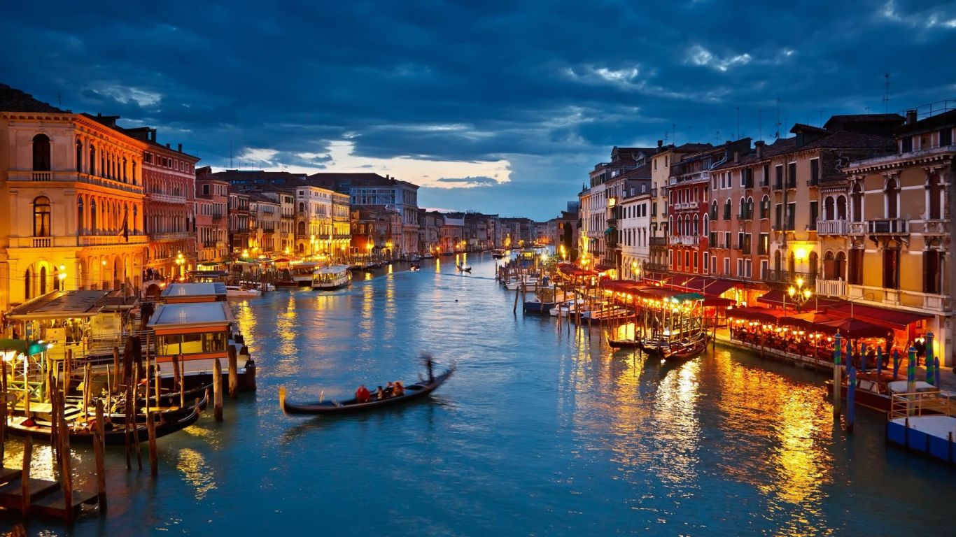 Top 5 vacation destination on emaze