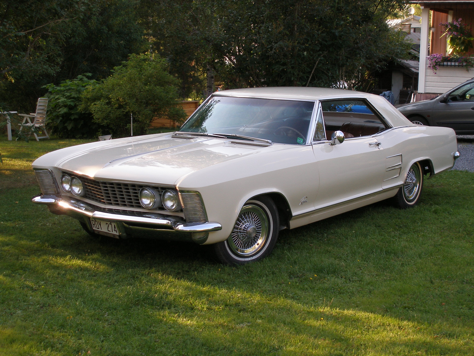 The Top 10 Luxury Cars of the 1960s
