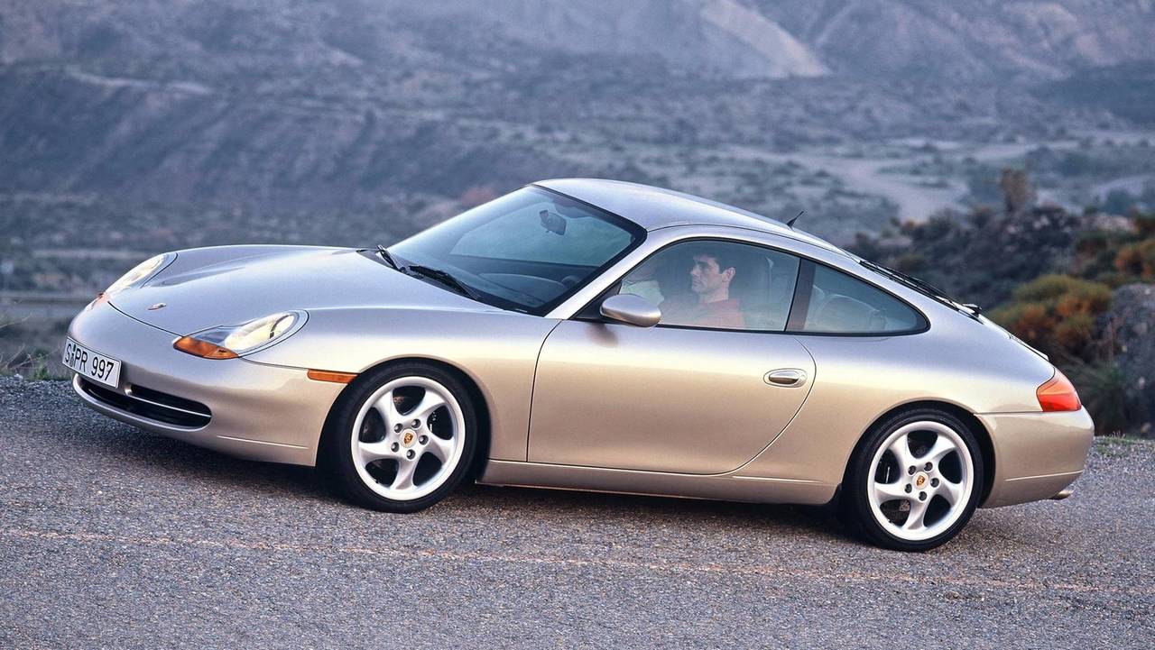 The History and Evolution of the Porsche 996