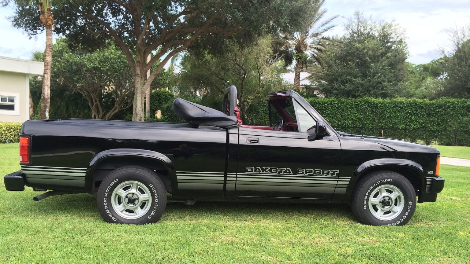 How to Get Your Hands on a Dodge Dakota Convertible